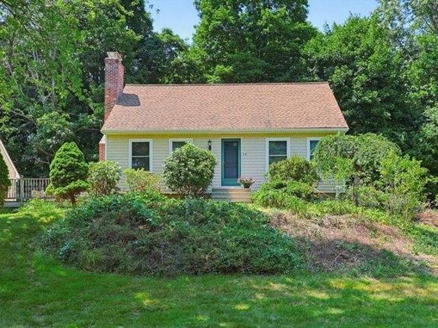 3 bedroom, Holliston MA 01746 104007700