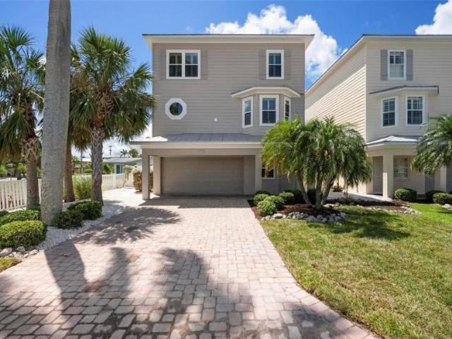 3 bedroom, Holmes Beach FL 34217 102659191
