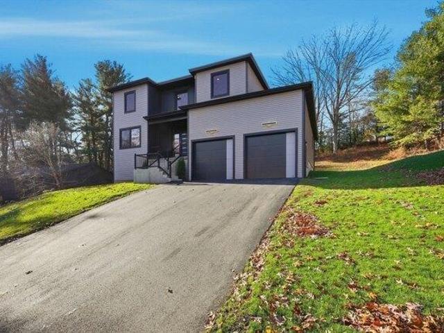 3 bedroom, Holyoke MA 01040 102634850