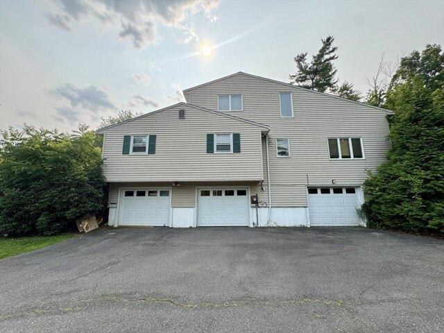 3 bedroom, Holyoke MA 01040 104809549