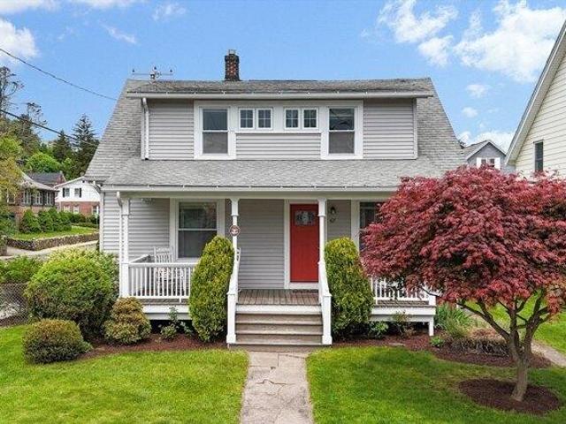 3 bedroom, Holyoke MA 01040 LS102922865