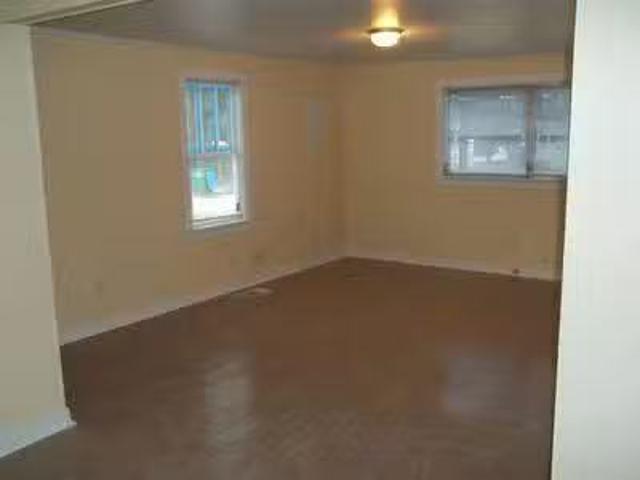 3 Bedroom Home 3 blocks from the beach 2428 5th Ave