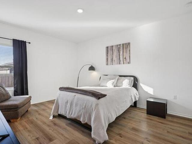 3 Bedroom Home with Solar & Large Backyard