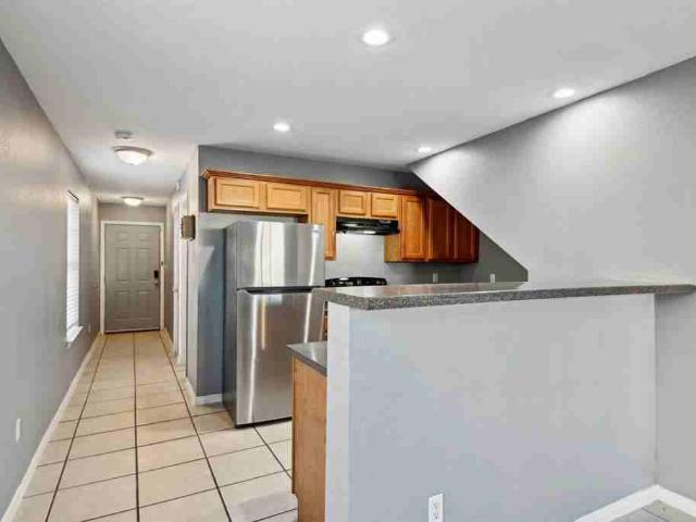3 Bedroom Home for Rent at 4009 Preferred Pl, Dallas, TX 75237 Redbird