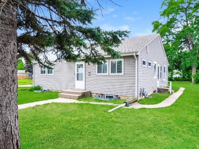 3 Bedroom Home for Rent at 4003 Welcome Ave N #4003, Robbinsdale, MN 55422