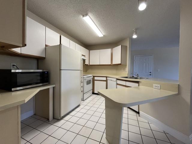 3 Bedroom Home for Rent at 4015 W Mcnab Rd #499, Pompano Beach, FL 33069 Palm Aire