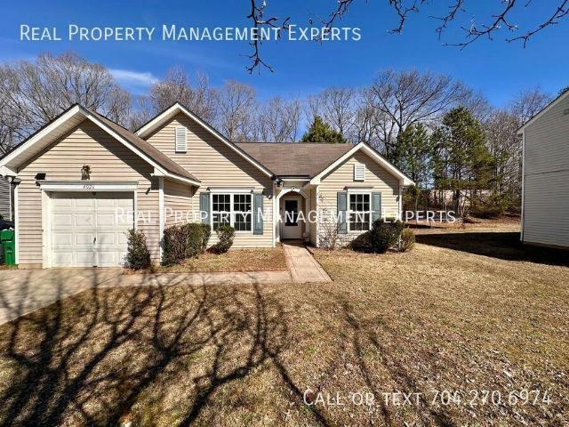 3 Bedroom Home for Rent at 4026 Far West Dr, Charlotte, NC 28269 Nevin Community