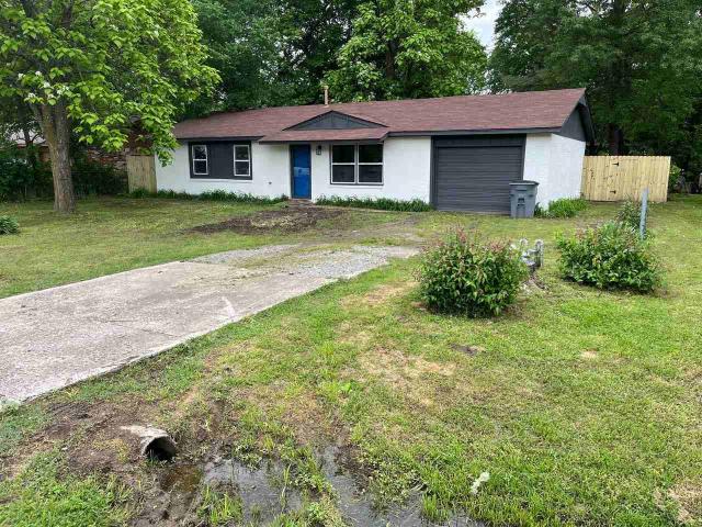 3 Bedroom Home for Rent at 407 Sw 4th St, Wagoner, OK 74467