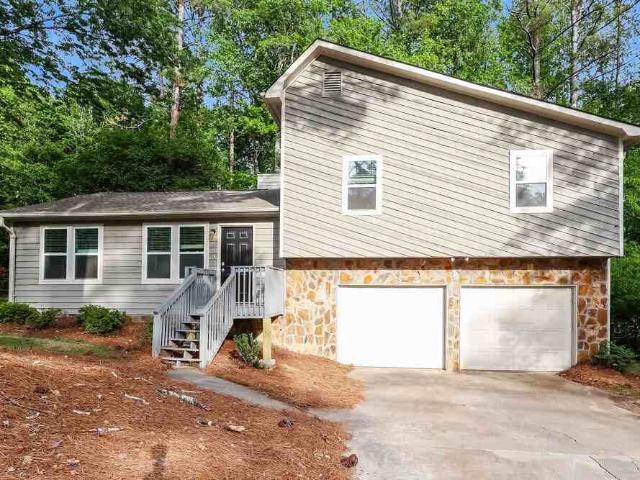 3 Bedroom Home for Rent at 4110 Cranwood Dr, College Park, GA 30349