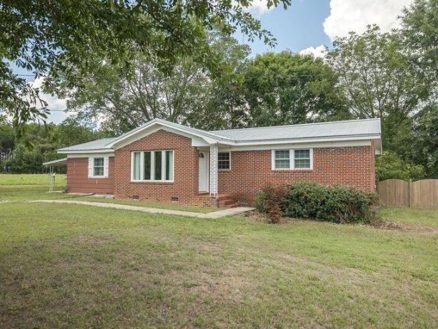3 Bedroom Home for Rent at 4200 Hog Mountain Rd, Watkinsville, GA 30677