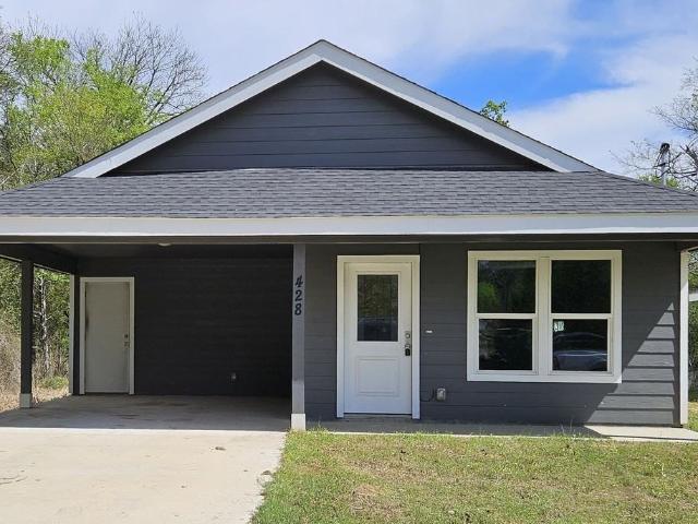 3 Bedroom Home for Rent at 428 N Cherokee Shores Dr, Mabank, TX 75156