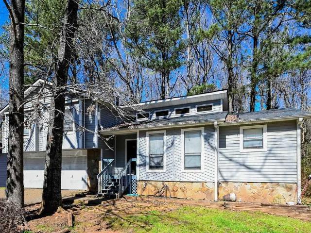 3 Bedroom Home for Rent at 4416 Chartley Ln, Stone Mountain, GA 30083