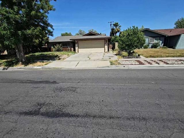 3 Bedroom Home for Rent at 44836 Lorimer Ave #1, Lancaster, CA 93534