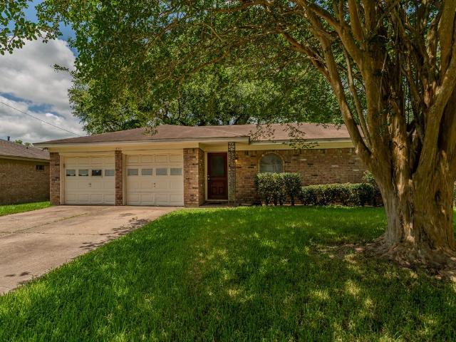 3 Bedroom Home for Rent at 450 Norvell St, Beaumont, TX 77707 A.C.O.R.N