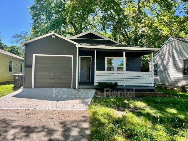 3 Bedroom Home for Rent at 4514 Monroe Ave, Kansas City, MO 64130 Oak Park Southeast