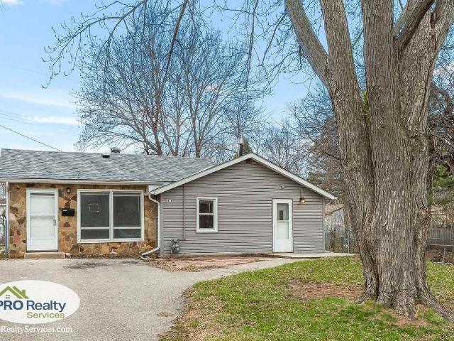 3 Bedroom Home for Rent at 4516 Monroe St Ne, Columbia Heights, MN 55421 Columbia Heights