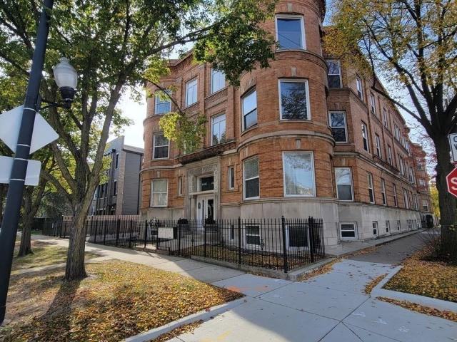 3 Bedroom Home for Rent at 4600 S Indiana Ave, Chicago, IL 60653 Grand Boulevard