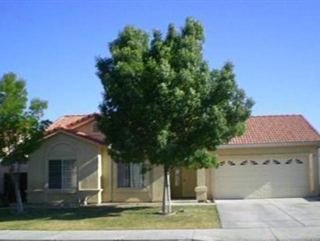 3 Bedroom Home for Rent at 473 Driftwood Ave, Los Banos, CA 93635