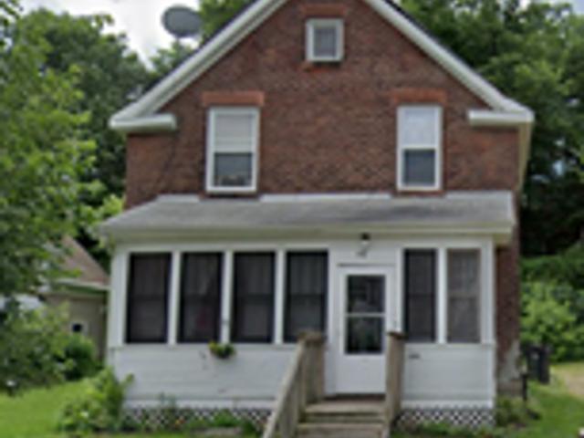 3 Bedroom Home for Rent at 48 King St E, St. Paul, MN 55107 Riverview