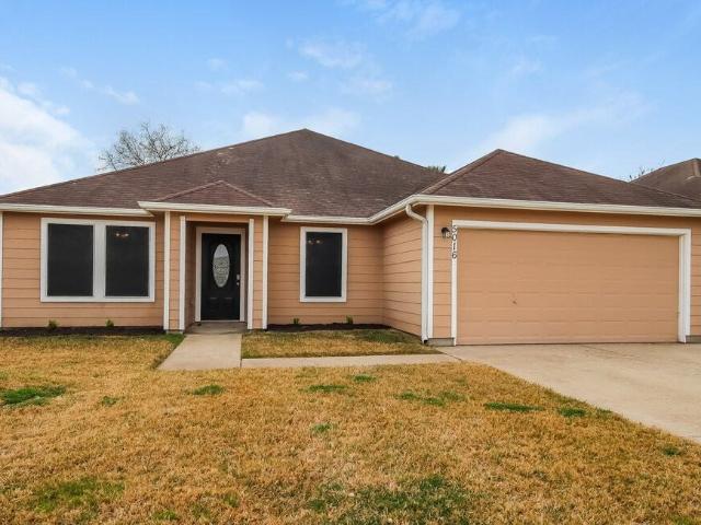 3 Bedroom Home for Rent at 5016 Asia Ln, Dickinson, TX 77539