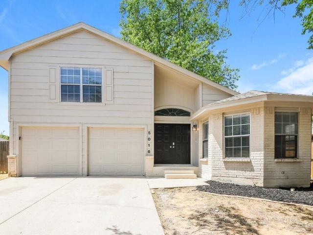 3 Bedroom Home for Rent at 5016 Santa Fe Ct, Arlington, TX 76017