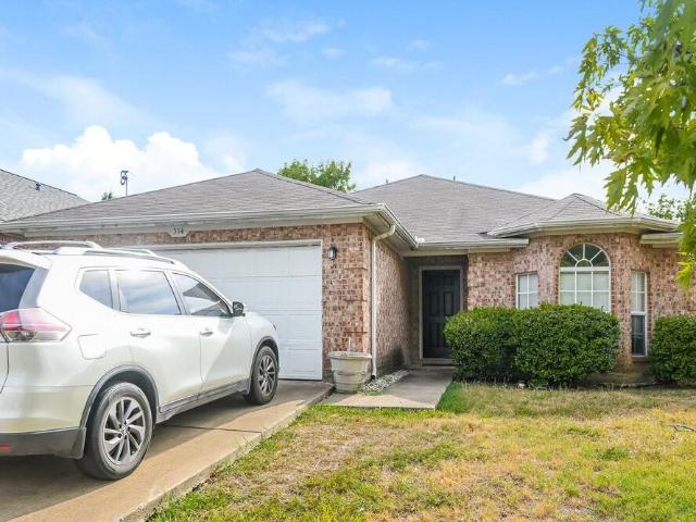 3 Bedroom Home for Rent at 514 Blueberry Hill Ln, Mansfield, TX 76063