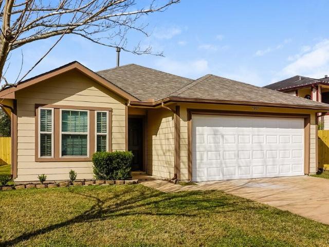 3 Bedroom Home for Rent at 5207 Riverwood Dr, Richmond, TX 77469