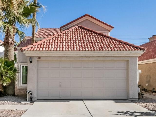 3 Bedroom Home for Rent at 521 N Redrock St, Gilbert, AZ 85234