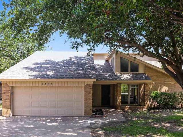 3 Bedroom Home for Rent at 5303 Oak Springs Dr, Arlington, TX 76016
