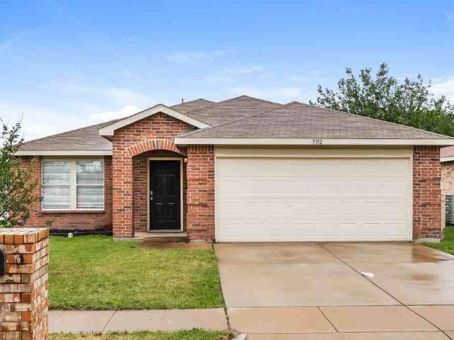 3 Bedroom Home for Rent at 5312 Newcastle Ln, Fort Worth, TX 76135
