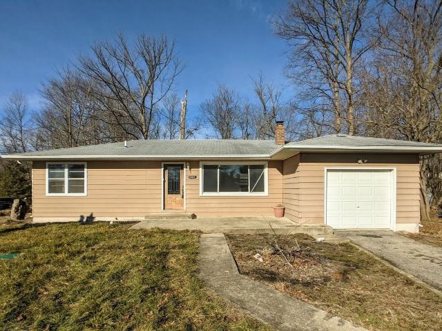3 Bedroom Home for Rent at 5322 W Smokey Row Rd, Greenwood, IN 46143