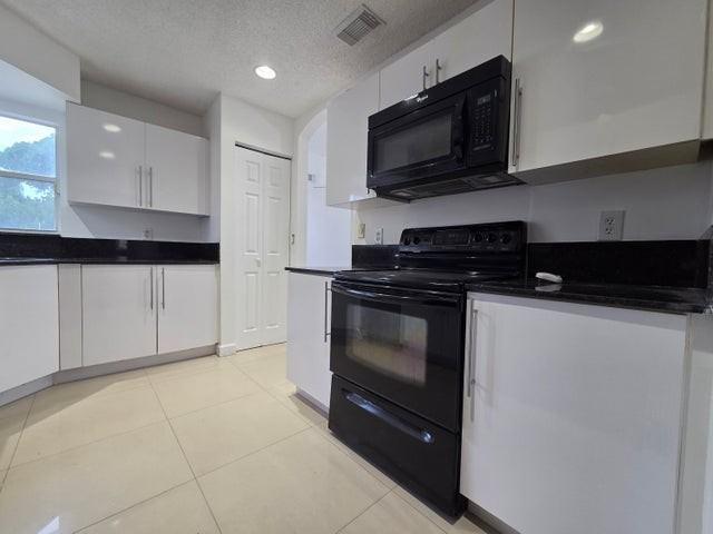 3 Bedroom Home for Rent at 533 Northwest 47th Avenue, Coconut Creek, FL 33063