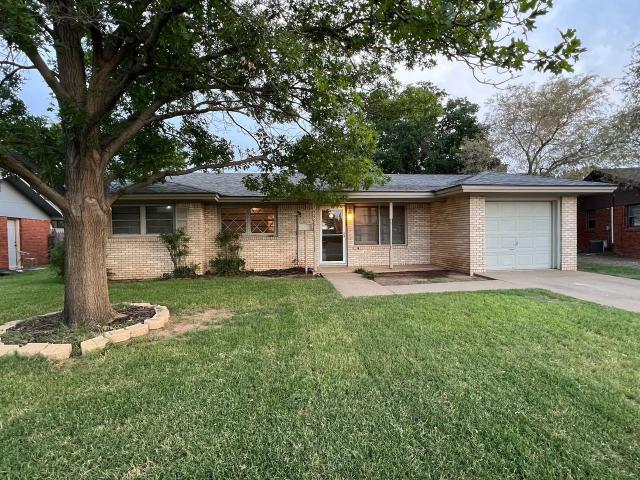 3 Bedroom Home for Rent at 5435 6th St, Lubbock, TX 79416