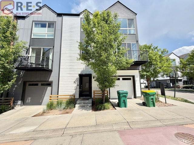 3 Bedroom Home for Rent at 5566 W 11th Pl, Lakewood, CO 80214 Molholm Two Creeks