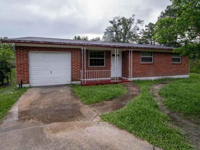 3 Bedroom Home for Rent at 5568 Gilchrist Rd, Jacksonville, FL 32219 Lincoln Villas