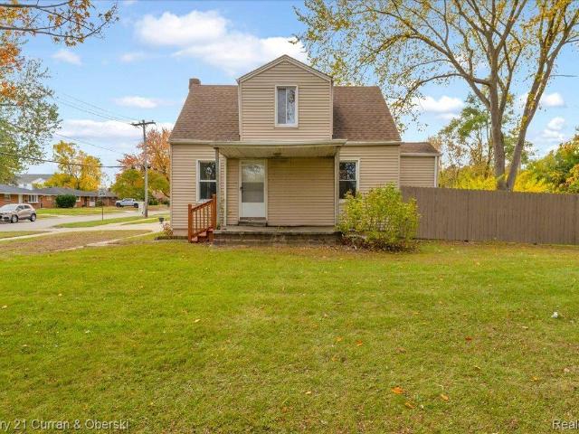 3 Bedroom Home for Rent at 5580 S Merriman Rd, Wayne, MI 48184 Wayne