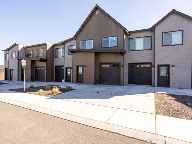 3 Bedroom Home for Rent at 558 Nw 28th Ct, Redmond, OR 97756