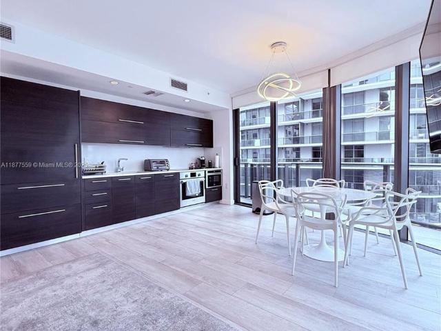 3 Bedroom Home for Rent at 55 Sw 9th St, Miami, FL 33130 Brickell