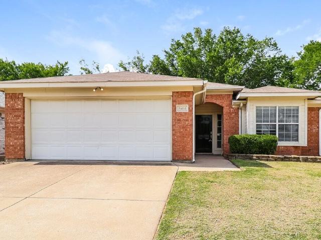 3 Bedroom Home for Rent at 5604 Northstar Ln, Arlington, TX 76017