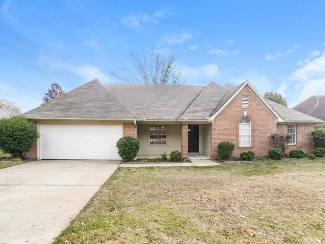 3 Bedroom Home for Rent at 5618 Heather View Dr, Olive Branch, TN 38125 Lake Village