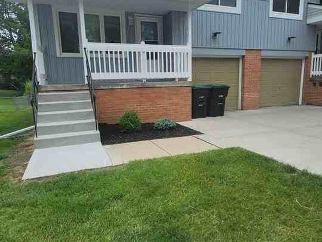 3 Bedroom Home for Rent at 5633 Parker St, Omaha, NE 68104 Benson