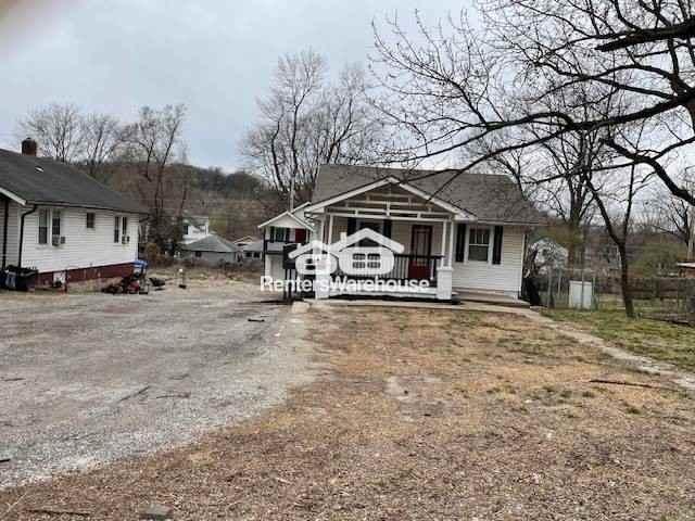 3 Bedroom Home for Rent at 576 S Oxford Ave, Independence, MO 64053 Mt. Washington