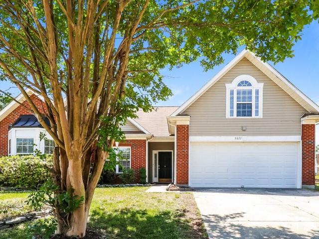 3 Bedroom Home for Rent at 5811 Briggs Dr, Charlotte, NC 28269 Prosperity Church Road