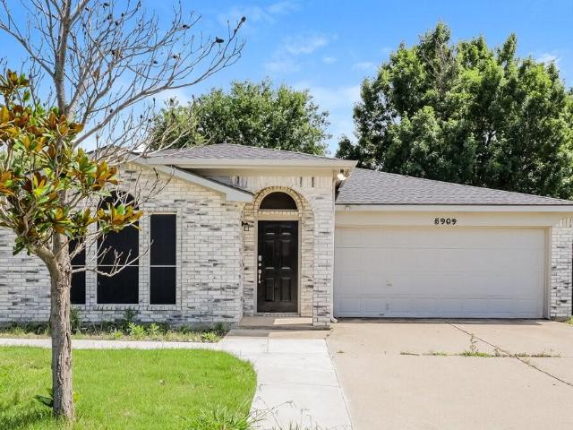 3 Bedroom Home for Rent at 5909 Northfield Dr, Fort Worth, TX 76179