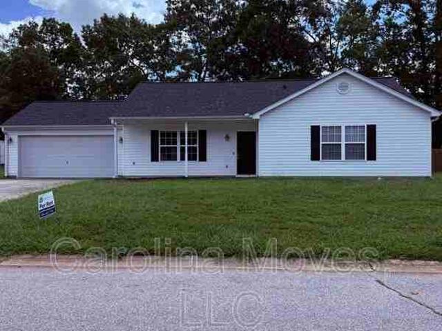 3 Bedroom Home for Rent at 600 Uneeda Ct, Greenville, SC 29605