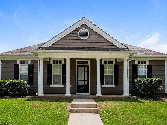 3 Bedroom Home for Rent at 605 Brookwater Dr, Stockbridge, GA 30281 Monarch Village
