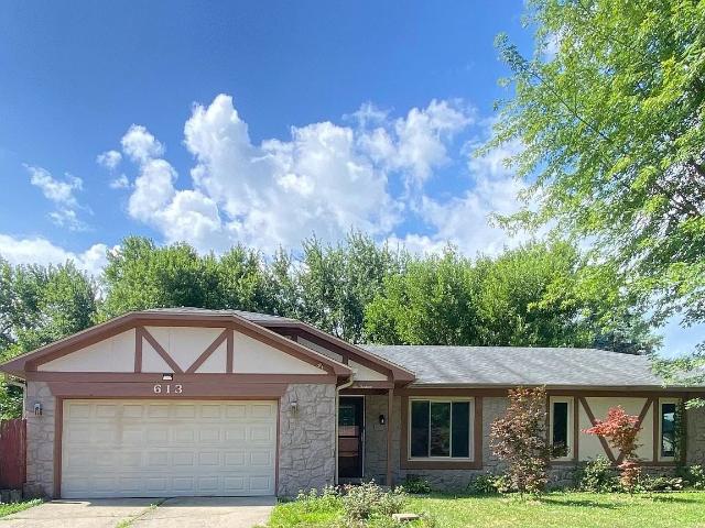 3 Bedroom Home for Rent at 613 Rahkewood Dr, Indianapolis, IN 46217 Southdale