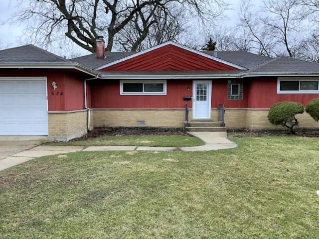 3 Bedroom Home for Rent at 624 S Pierce Ave, Wheaton, IL 60187