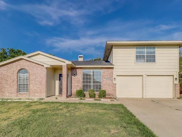 3 Bedroom Home for Rent at 6418 Nicole Way, Arlington, TX 76002
