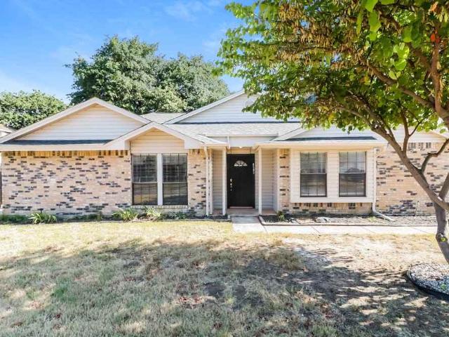 3 Bedroom Home for Rent at 6503 Rockland Dr, Arlington, TX 76016